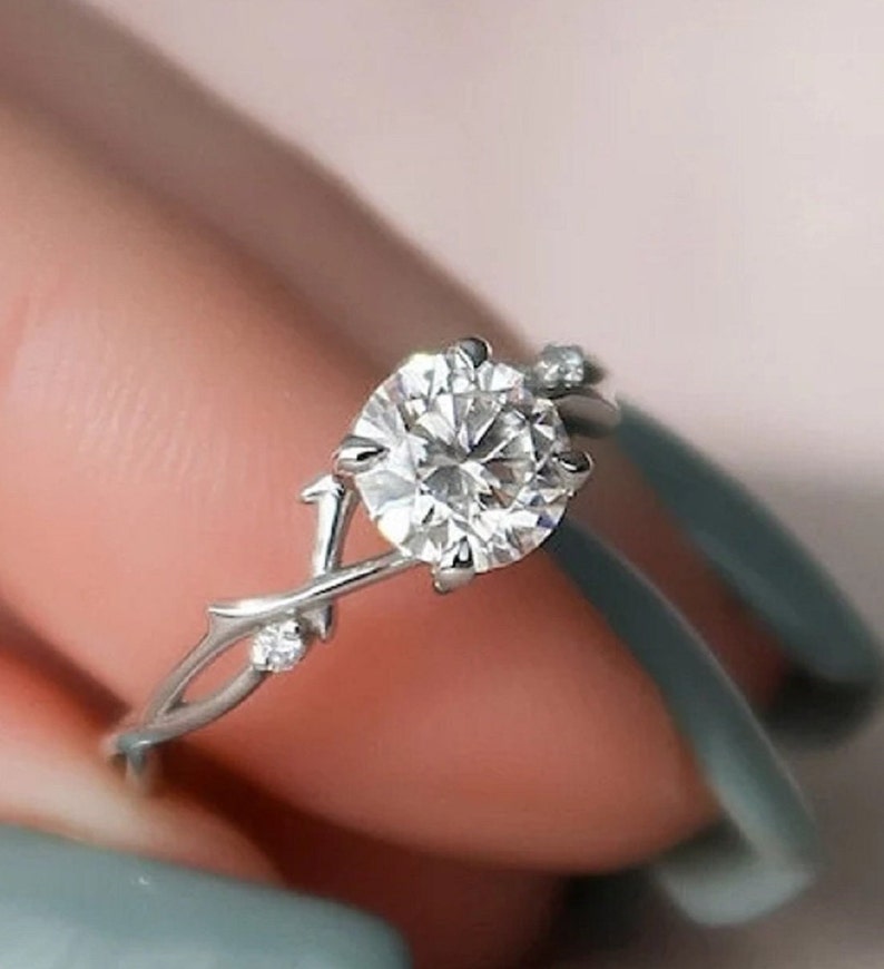 Buy Round Dynasty Ring - Davara Jewelry